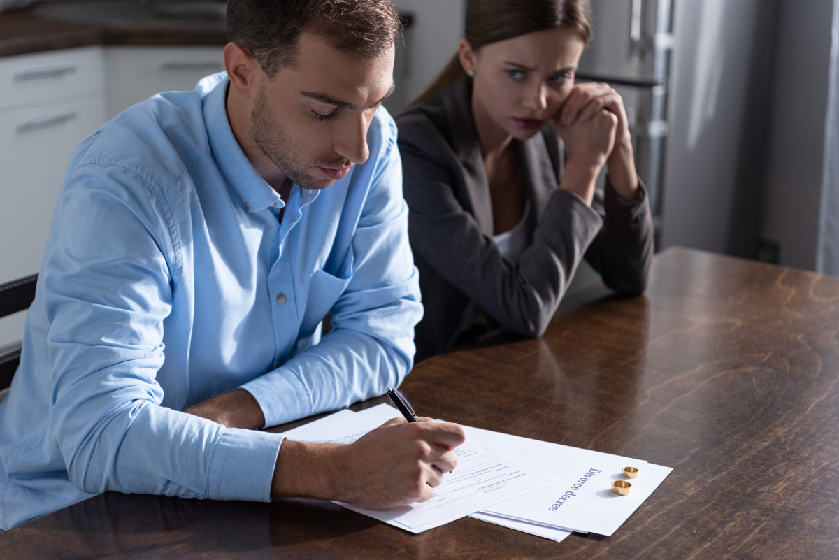 Comment demander le divorce et quels documents fournir ? - Juridique ...